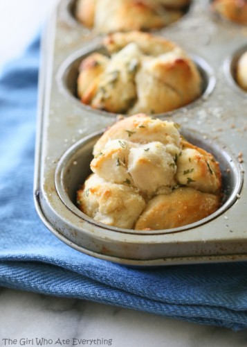 Mini Garlic Monkey Bread | The Girl Who Ate Everything