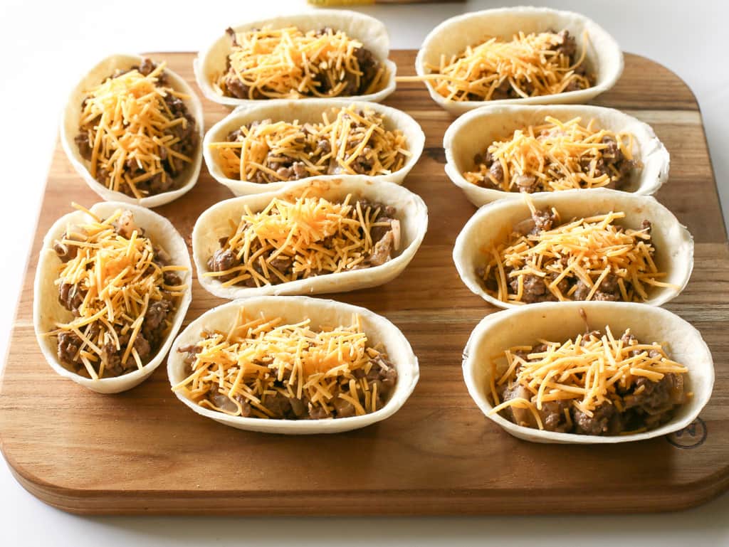 Bacon Cheeseburger Mini Boats | The Girl Who Ate Everything
