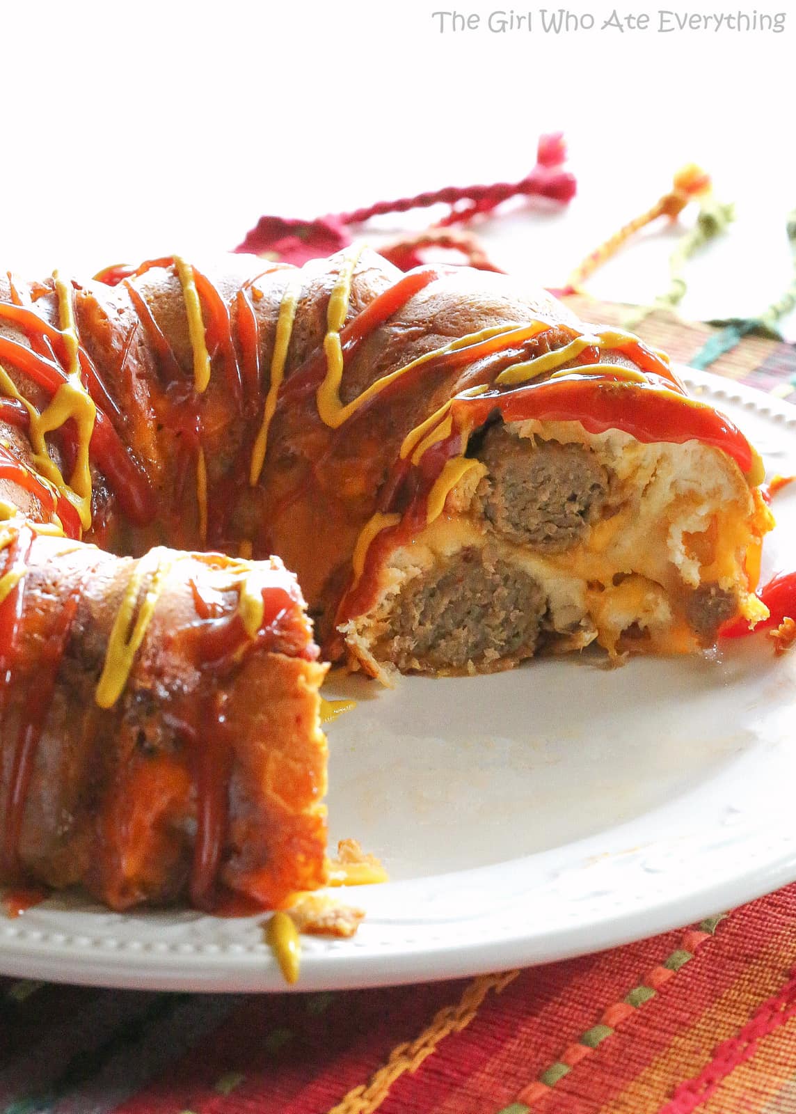 Cheeseburger Monkey Bread | The Girl Who Ate Everything