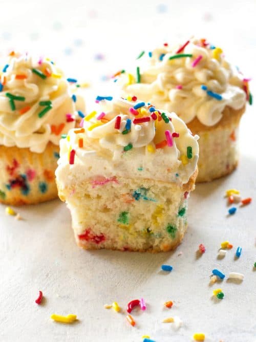 Funfetti Cupcakes | The Girl Who Ate Everything
