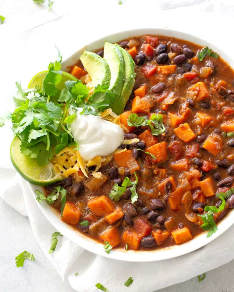 Sweet Potato Black Bean Chili | The Girl Who Ate Everything
